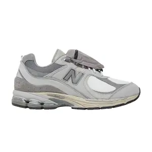 NEW BALANCE 2002r Pouch - Grey