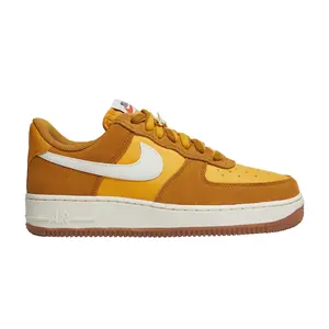 Nike Air Force 1 '07 Se 'first Use' Sneakers - Gold