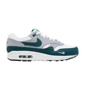 Nike Max 1 Lv8 Sneakers
