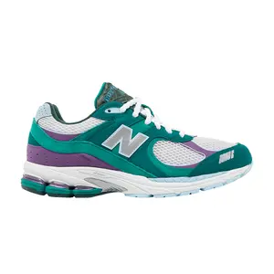 NEW BALANCE Up There X 2002r Sneakers