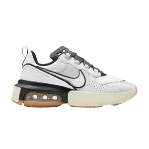 Nike Air Max Verona 'Audacious Air Pack' Sneakers Cream