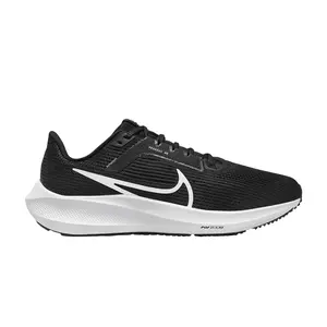 Nike Air Zoom Pegasus 40 Wide Sneakers
