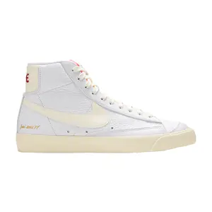 Nike Blazer Mid '77 Vintage Sneakers - White