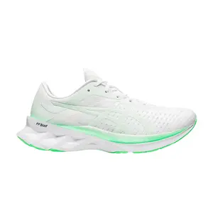 Asics Novablast Sneakers