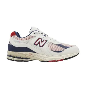 NEW BALANCE 2002r Sneakers - White
