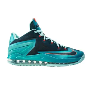 Nike Max Lebron 11 Low Sneakers - Green