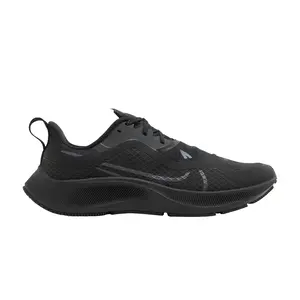 Nike Air Zoom Pegasus 37 Shield Sneakers