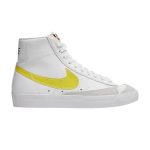 Nike Blazer Mid '77 Essential Sneakers - White