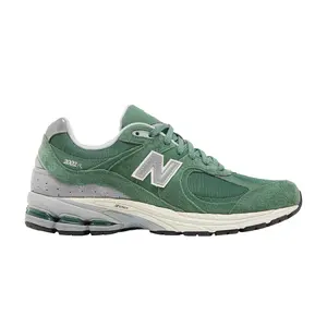 NEW BALANCE 2002r Sneakers - Green
