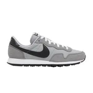 Nike Air Pegasus 83 Sneakers