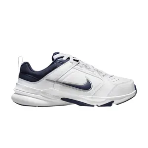 Nike Defy All Day 4e Wide Sneakers