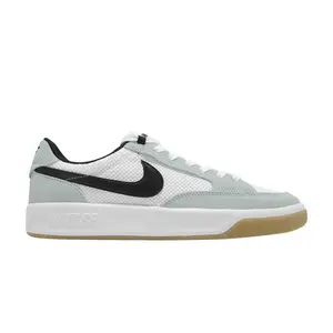 Nike Adversary Sb Sneakers - Green