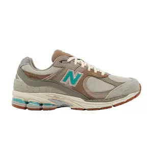 NEW BALANCE Atmos X 2002r Sneakers - Grey