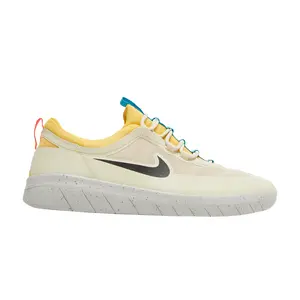 Nike Nyjah Free 2 SB Sneakers Orange