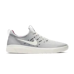Nike Nyjah Free Sb Sneakers - Grey