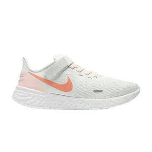 Nike Revolution Flyease Sneakers