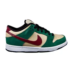 Nike Dunk Low Pro Sb Sneakers - Green