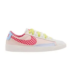 Nike Wmns Blazer Low Lx 'picnic' Sneakers - Orange