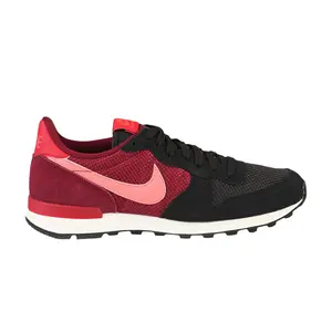 Nike Internationalist Sneakers