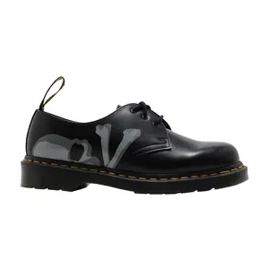 Dr. Martens Logo Derbys