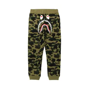 A BATHING APE 1st Camo Shark Slim Sweatpants - Green