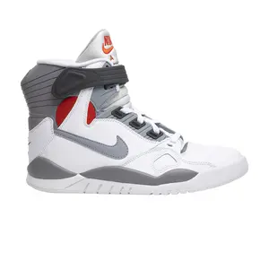 Nike Pressure Sneakers