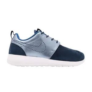 Nike Roshe One Prm Suede Sneakers