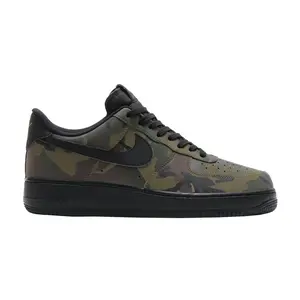Nike Air Force 1 Low '07 Lv8 'reflective Camo' Sneakers - Green