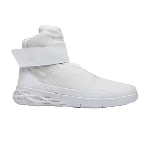 Nike Swoosh Hunter