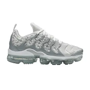 Nike Air Vapormax Plus Sneakers