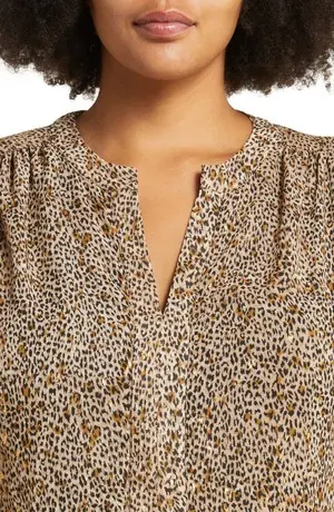 Vince Camuto Leopard Print Long Sleeve Dress