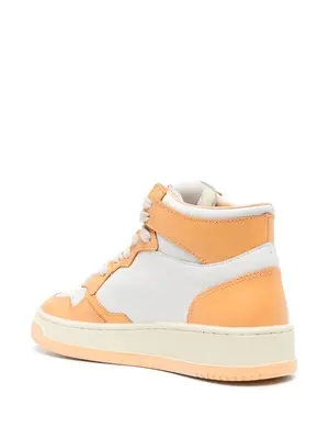 AUTRY Medalist Mid Leather Sneakers