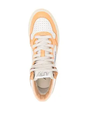 AUTRY Medalist Mid Leather Sneakers