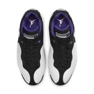 JORDAN Jumpman Team Basketball Shoes