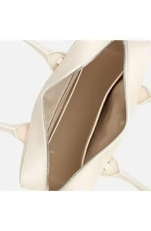 WE-AR4 The Flight Bag - Ivory