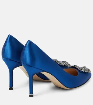 Manolo Blahnik Hangisi 90 Embellished Satin Pumps - Blue