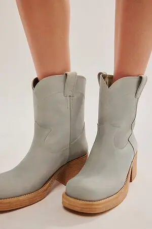 Women's Cowboy Platform Boots