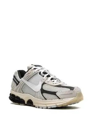 Nike Zoom Vomero Supersonic Sneakers