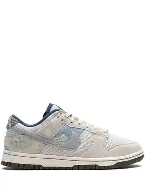 Nike Dunk Low Top Sneakers - Blue