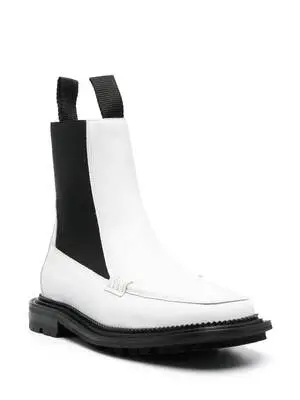 TOGA VIRILIS Charm-detail Ankle Boots - White