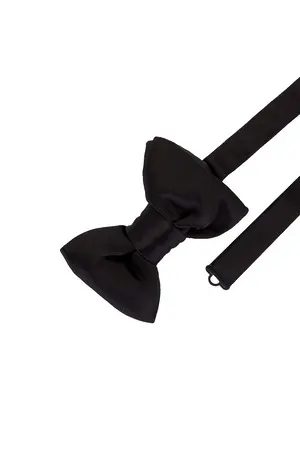 TOM FORD Satin Bowtie - Black