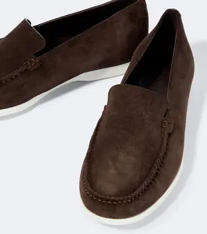 Manolo Blahnik Suede Loafers - Brown