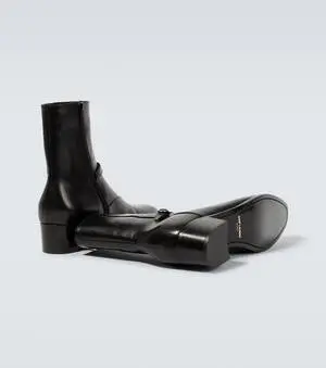 Saint Laurent Vlad 45 Leather Ankle Boots - Black | Editorialist display picture 3
