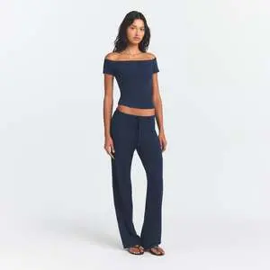 Pull-On Straight Leg Pants