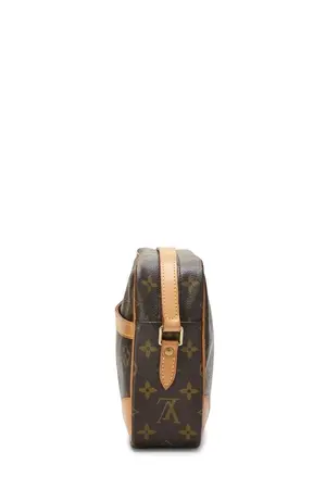 LOUIS VUITTON Monogram Canvas Trocadero 27
