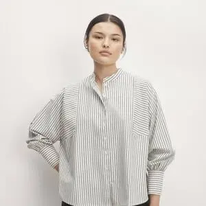 Everlane Oversized Raglan Shirt In Pinwale Corduroy Bone White/navy