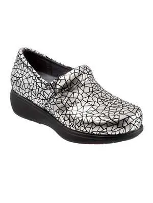 Softwalk Meredith Sport Clog Medium Width In Crackle Black