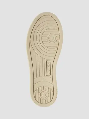 AUTRY Medalist Metallic Leather Low-top Sneakers - White Silver