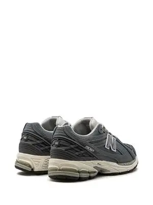 NEW BALANCE 1906r Low-top Sneakers