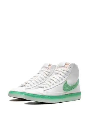 Nike Blazer Mid '77 Sneakers